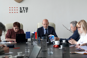 Víťazi ankety Učiteľ roka 2023 na MTF STU - Materiálovotechnologická ...