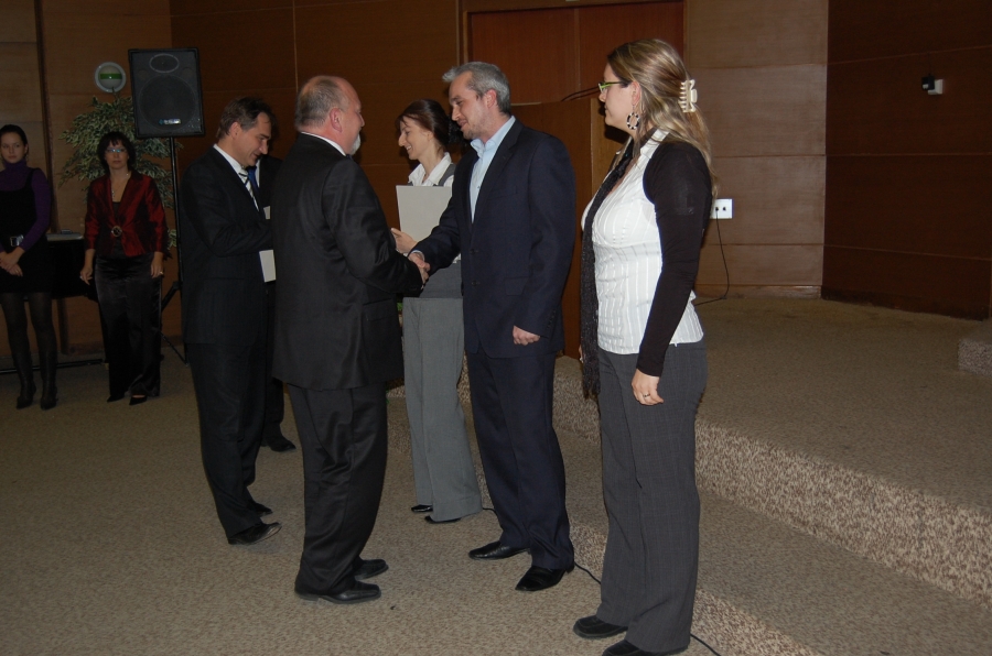 Novoročné stretnutie zamestnancov MTF STU - Materiálovotechnologická ...